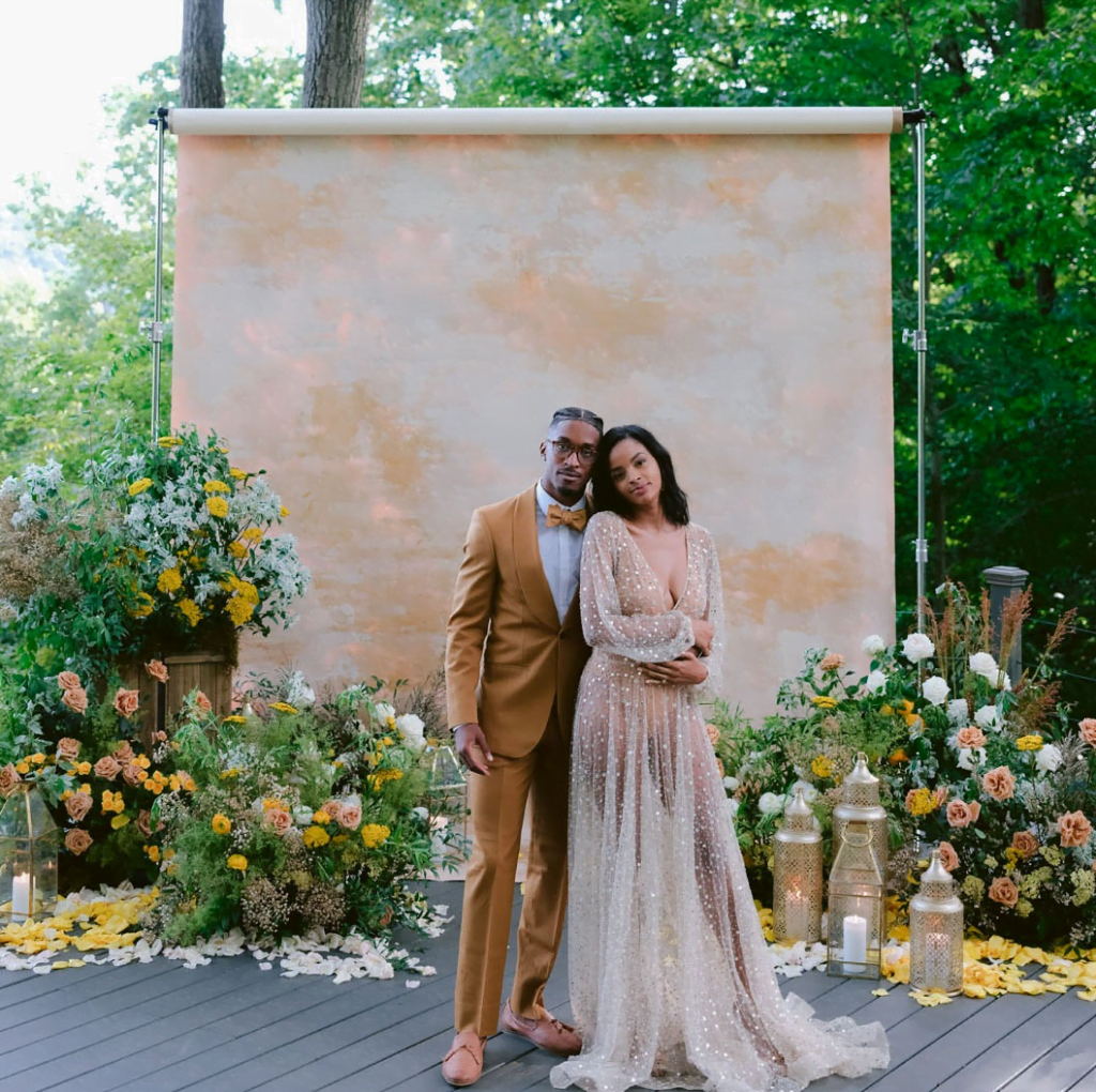 25 Cheap Wedding Backdrop Ideas to Make Your Day Unique - TheHomeShare